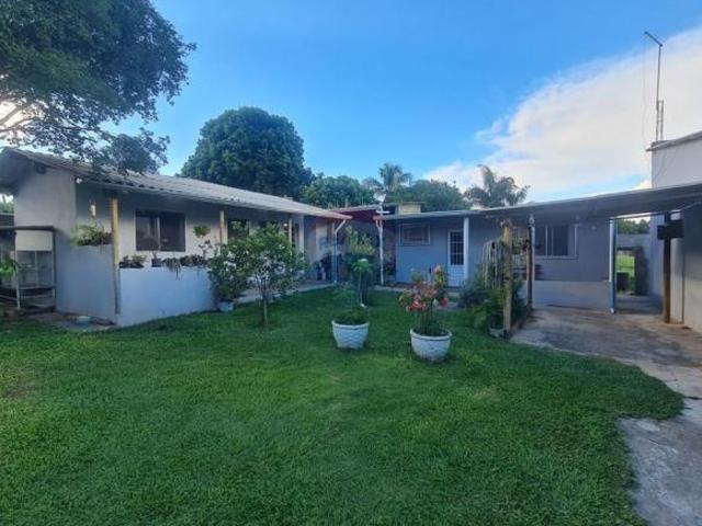 Chácara de 1.000 m² à venda com 5 quartos sendo 4 suítes por R$ 575.670 no Recreio Campestre em Sant