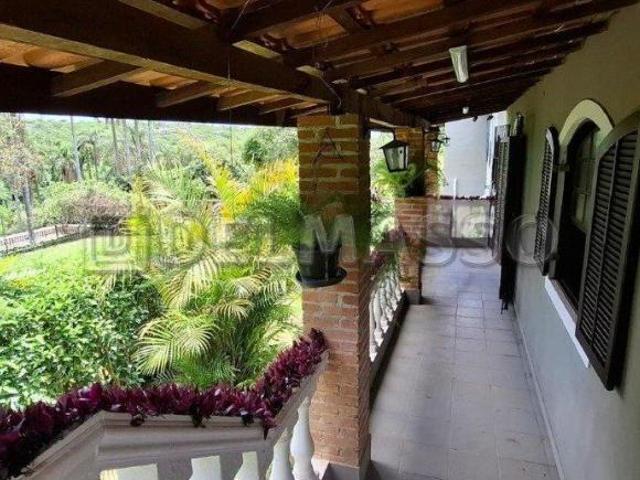 Chácara de 1.162 m² com linda vista!