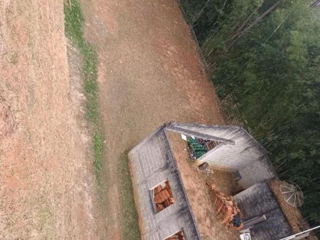 Chácara de 1.857 m² com Rio Paraíba nos Fundos em Santa Branca/SP