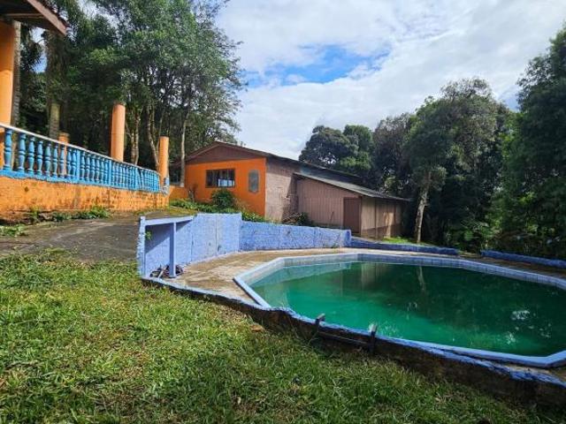 Chácara de 24.000 m, estrutura para eventos, turismo e lazer, em São José dos Pinhais