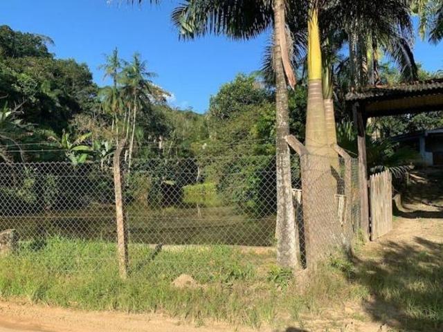 CHÁCARA DE 28.000 MIL METROS QUADRADOS SENDO 2,8 HECTARES DE TERRA, COM LAGOS GRANDE