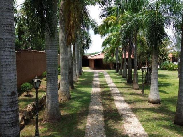 Chácara de 5000 m² com 4 suites à venda em condominio fechado
