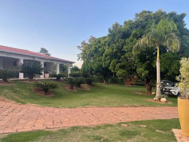 Chácara de 5000 m² com 5 quartos à venda em condominio fechado