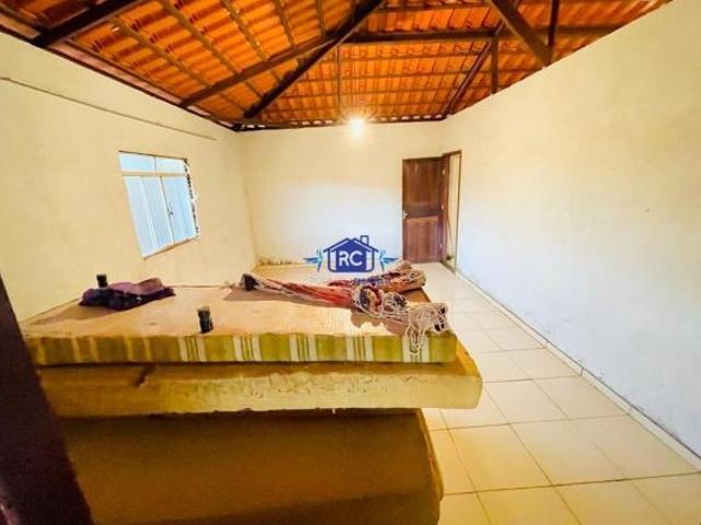 Chacara disponivel medindo 2000 m², possuindo casa com  02 quartos, sala, cozinha, 01 banho, area co