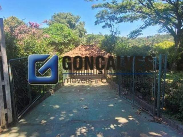 Chácara em Mairinque Dona Catarina com Piscina e Lareira – 3 Dorms, 3 Banheiros, Mobiliada
