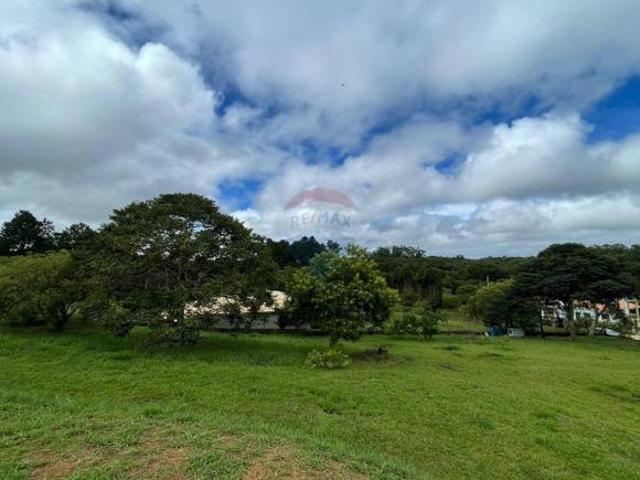 Chácara em meio a natureza
