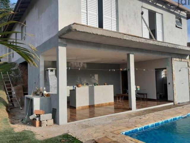 Chácara em Moreiras, Mairinque/SP com vista para área verde !