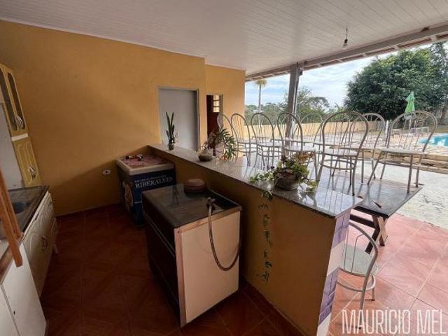 Chácara em Biritiba mirim com lago