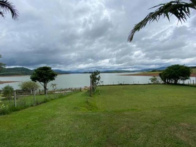 Chácara em Bragança Paulista Saída exclusiva para água