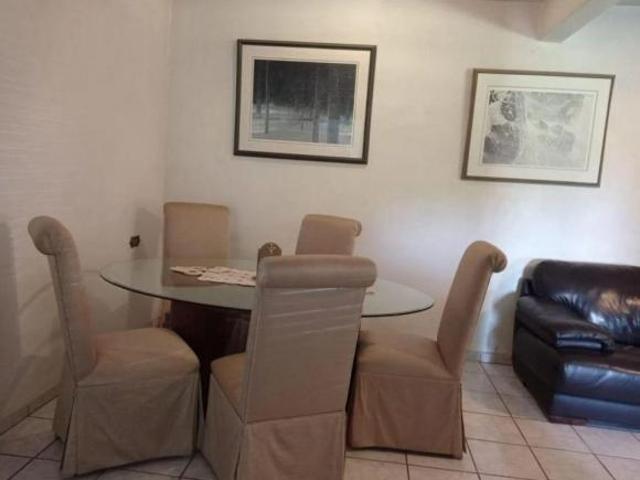 Chácara em Bragança Paulista, 290m2, 3 dorms, linda vista, piscina