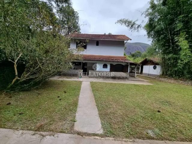 Chácara em Campo do Coelho, Nova Friburgo/RJ de 135m² 5 quartos à venda por R$ 549.000,00