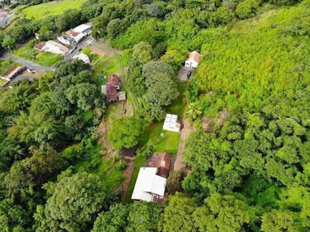 Chácara em Centro, Amparo/SP de 457m² 8 quartos à venda por R$ 2.000.000,00