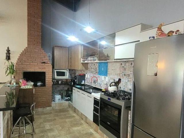 Chácara em Centro, Jaguariúna/SP de 194m² 3 quartos à venda por R$ 650.000,00