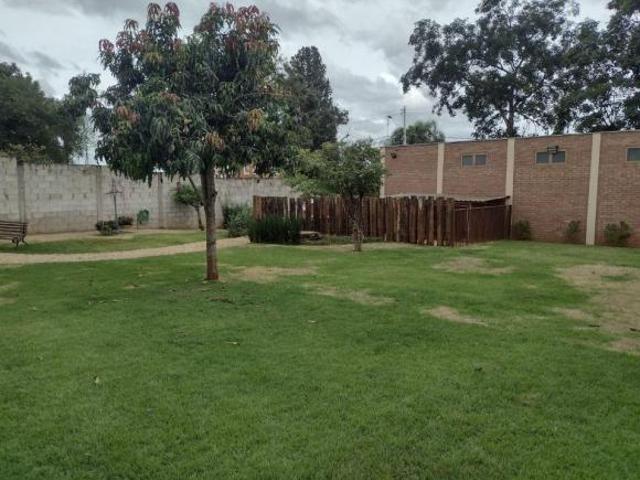 Chácara em Centro, Jaguariúna/SP de 302m² 4 quartos à venda por R$ 855.000,00