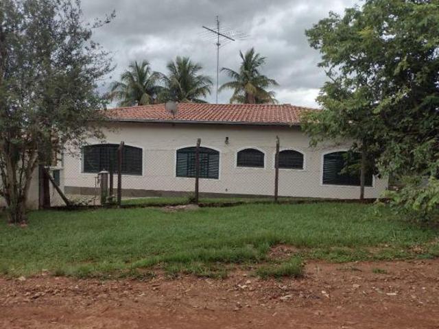 Chácara em Centro, Jaguariúna/SP de 409m² 3 quartos à venda por R$ 960.000,00