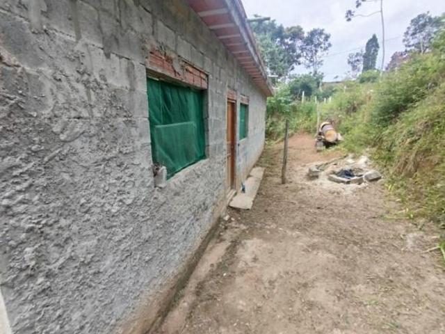 Chácara em Clube dos Oficiais, Suzano/SP de 140m² 2 quartos à venda por R$ 600.000,00