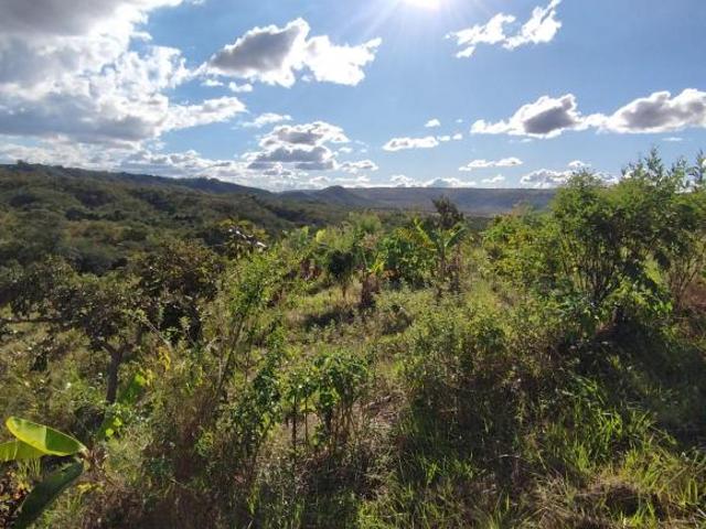 Chácara em condomínio com vista espetacular e córrego Altiplano Leste Rua 10