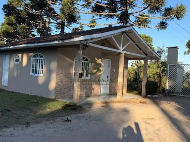 Chácara em Condomínio com 1.796m² de Terreno e Mui