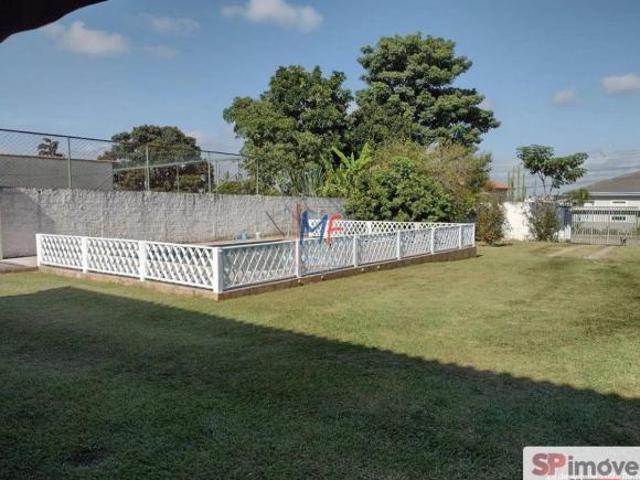 Chácara Em Condomínio com 380 m².Terreno de 1150 m².C/ 3 dorms,st.close,e demais dependências