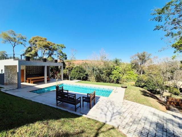 Chácara em condomínio com 4 suítes, vista panorâmica, cidade de Atibaia