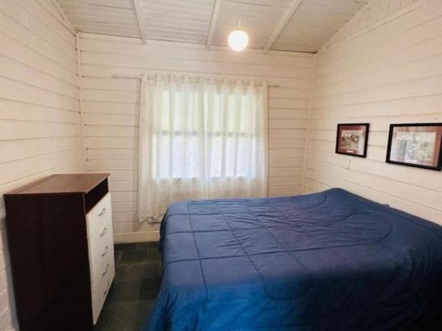 Chácara em Condomínio a Represa em Bragança Paulista SP: 3 Quartos, 1 Suíte, 2 Salas, 2 Banheiros, 5