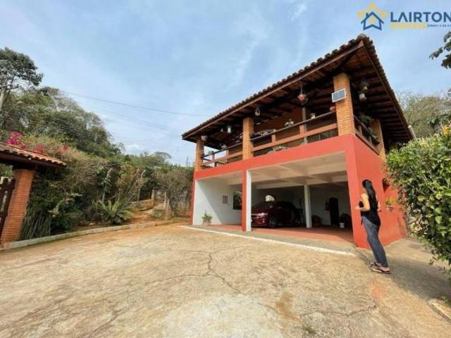Chácara em Condomínio Fechado com Vista Panorâmica à Venda em Atibaia – 1.487 m²