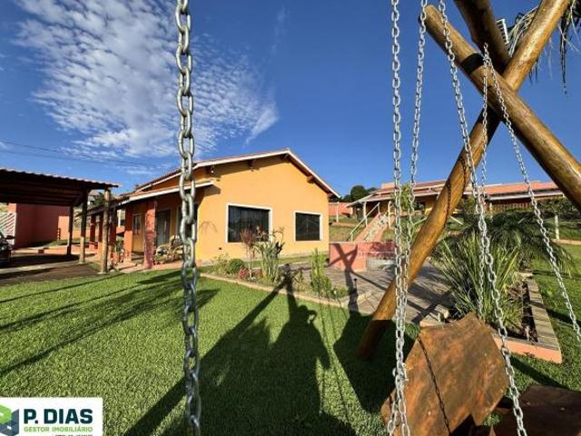 Chácara em Condomínio Fechado com Vista para as Montanhas em Pinhalzinho