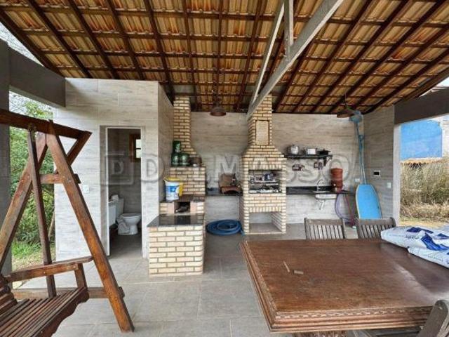 Chácara em construção com espaço gourmet e piscina com lindo acabamento!