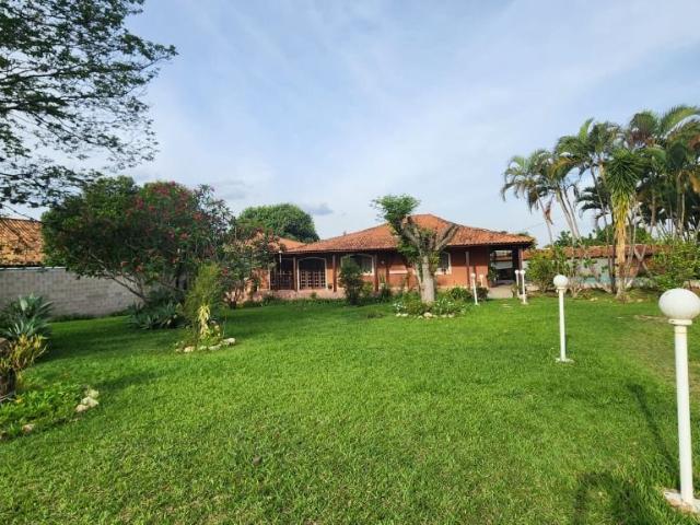 Chácara em, / de 358m² 3 quartos à venda por R$ 1.098.900,00