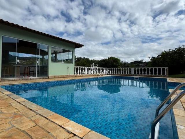 Chácara em Extrema MG, 2380m, Casa, Piscina e área de Lazer Completa Airbnb