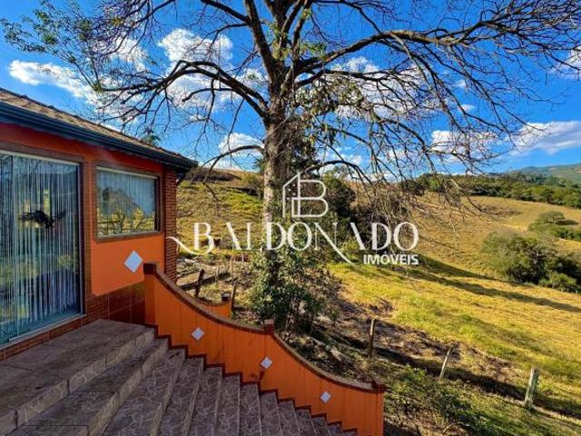 Chácara em Extrema MG com 29.200m com 3 dormitórios área gourmet com vista paras montanhas