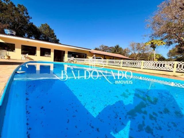 Chácara em Extrema/MG, alto padrão a venda 8.000m² piscina riacho e área gourmet