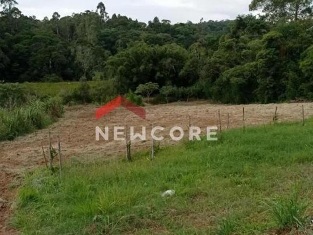 Chácara em Estrada Vicinal Francisco Ortiz de Moraes Ortizes Piedade/SP