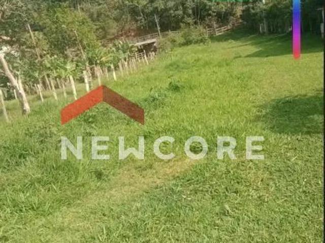 Chácara em Estrada Vicinal Plínio Galvão César Jardim Aeroporto Guaratinguetá/SP