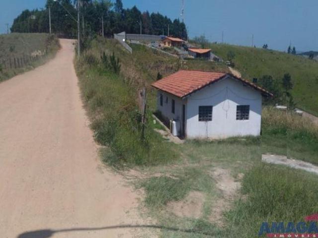 Chacara em Guararema, no bairro Parque Agrinco, à venda