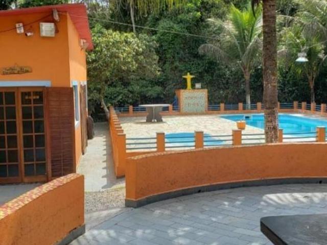 Chácara em Itanhaem, 10 dorms, 2 suítes, piscinas, salão de jogos, horta, pomar