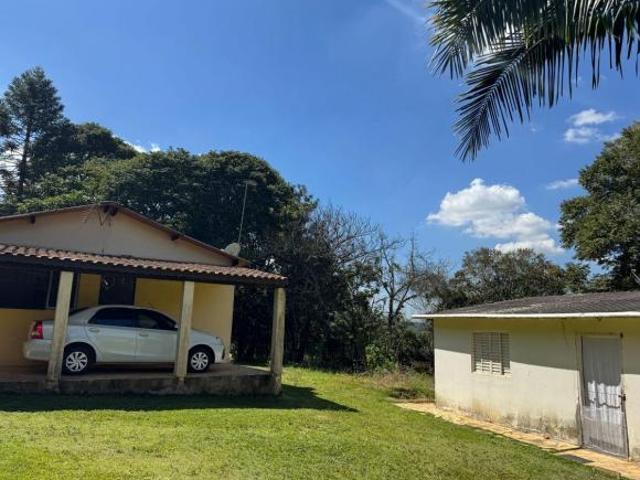 CHÁCARA em IBIÚNA Repleto de Arvorismo e Espaço Natural  São: 6.906m2 03 casas, terreno plano, ideal
