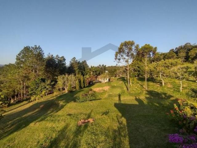 Chácara em Juquitiba  Chácara à venda em Juquitiba/SP