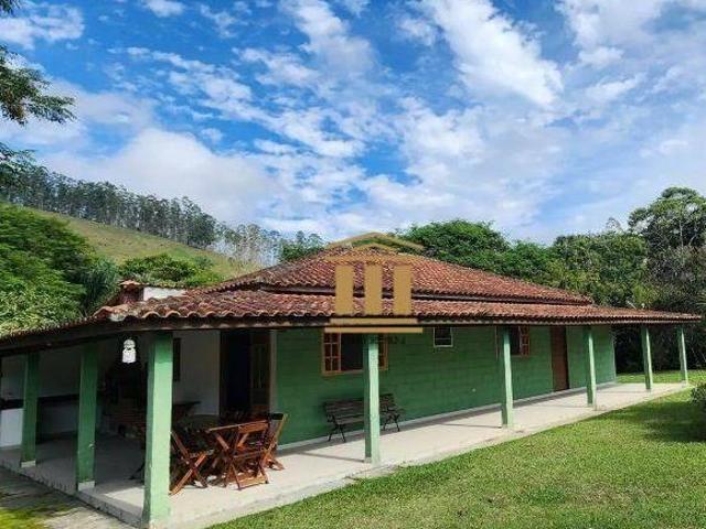 Chácara em Jardim Bela Vista, São José dos Campos/SP de 120m² 4 quartos à venda por R$ 726.100,00
