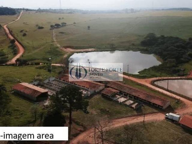 Chácara em Jardim Paraíso II, Itu/SP de 16600m² 5 quartos à venda por R$ 3.179.900,00