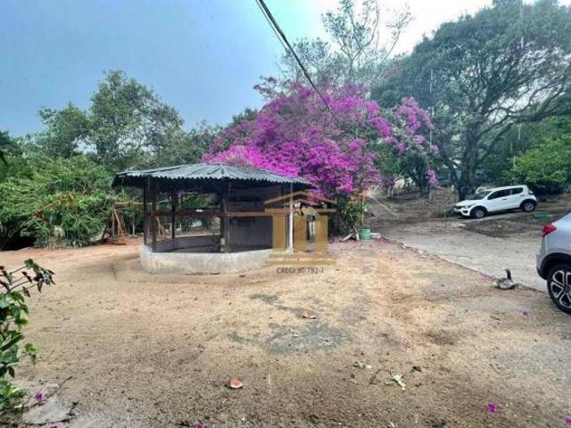 Chácara em Jardim Santa Hermínia, São José dos Campos/SP de 400m² 3 quartos à venda por R$ 2.131.000