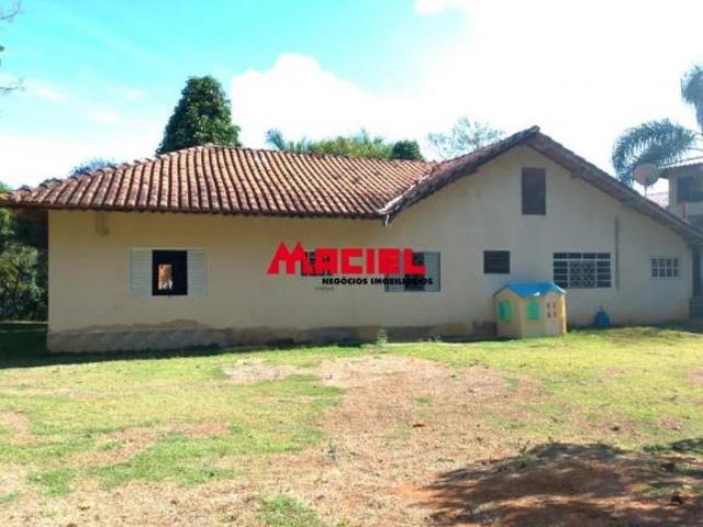 Chácara em Paraibuna