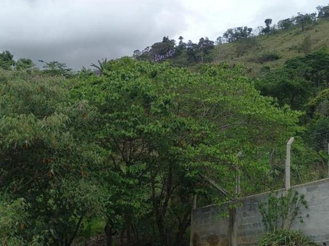 CHÁCARA EM PINHALZINHO DENTRO DA CIDADE