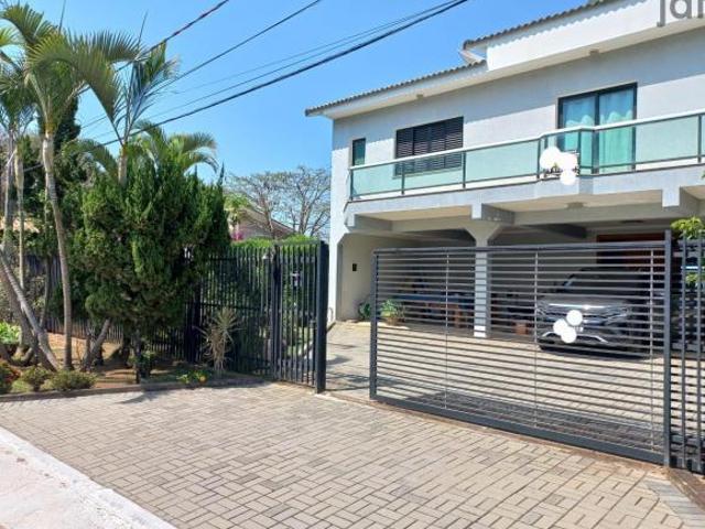 Chácara em Porta do Sol, Mairinque/SP com 4 suítes mais 02 dormitórios