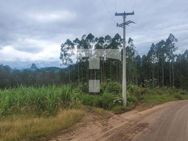 CHÁCARA EM PRESIDENTE LUCENA