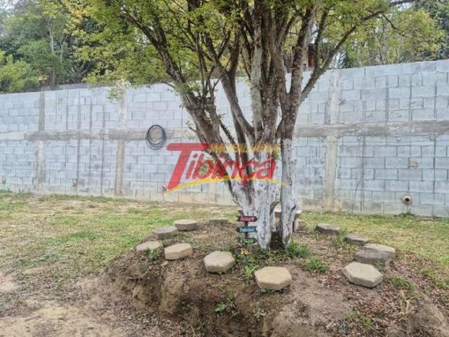 Chácara em Ribeirão Pires – Sítio à Venda com Lago e Churrasqueira