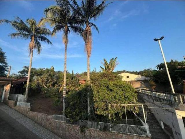 Chácara em Sta Isabel c/ 3 banheiros