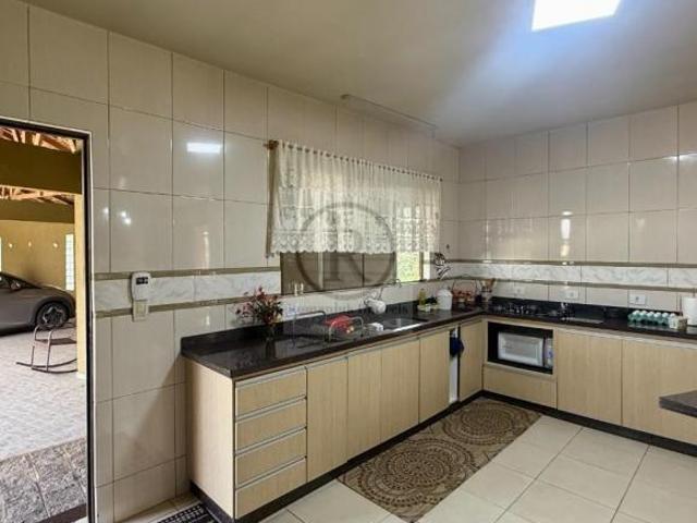 Chácara em São José dos Pinhais, perto de Curitiba, local alto, casa medindo aproximadamente 350m²