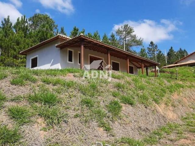 Chácara em São Lourenço da Serra com casa de 3 dormitórios
