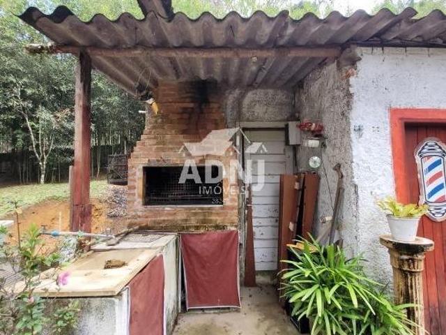 Chácara em São Lourenço da Serra, com área de 6.700,00 m² com casa simples